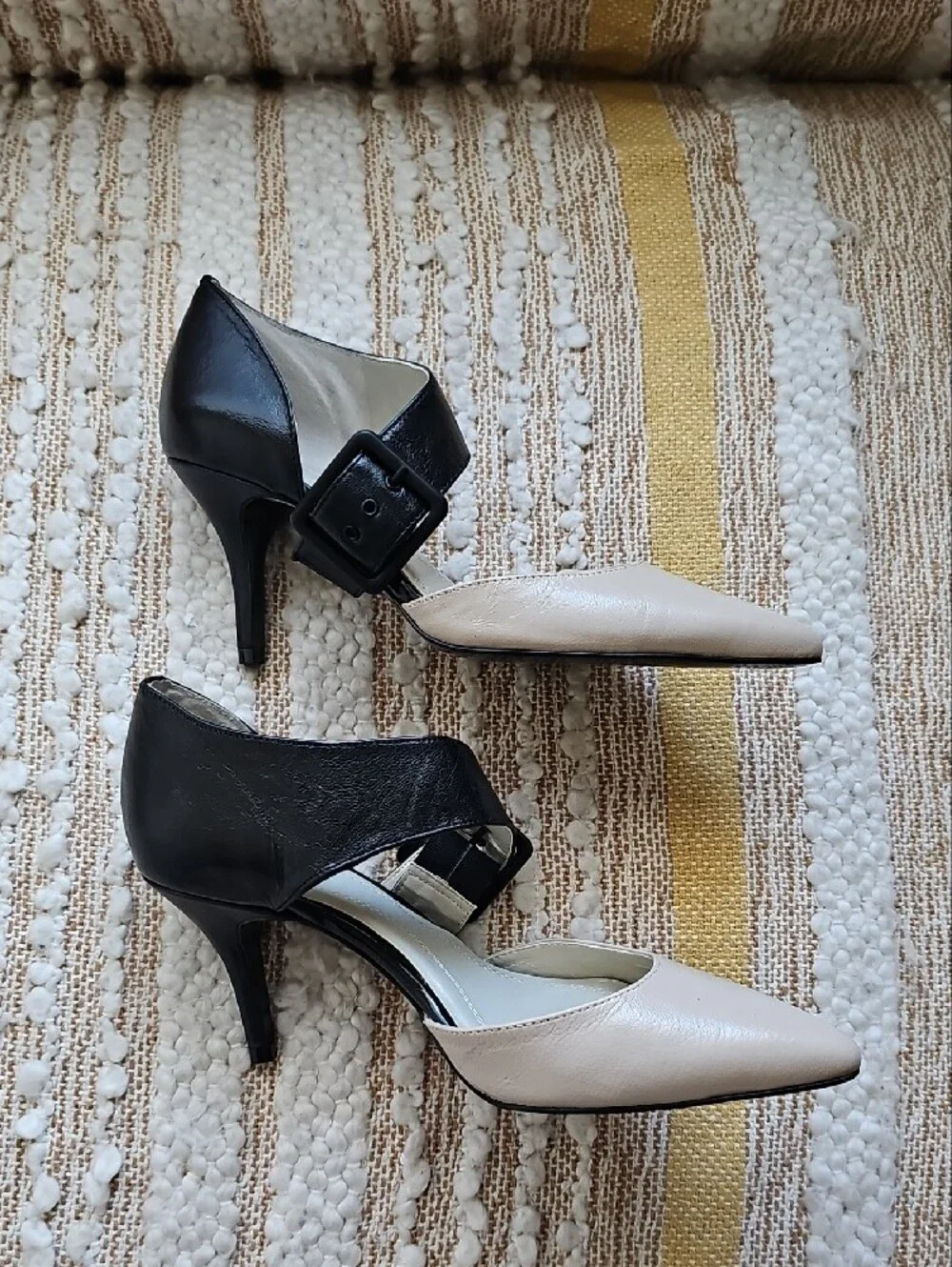 Tahari | Shoes | Tahari Camelot Twotone Black And Cream Pointedtoe ...